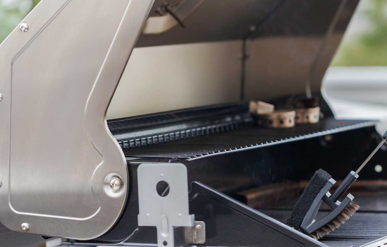 Essential Tips for Maintaining and Repairing Your Outdoor Grill - Grill ...