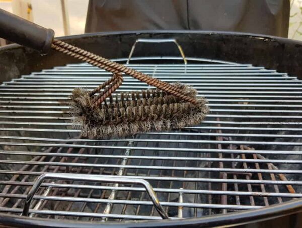 How to Clean Grill Grates Properly Before Your Next BBQ